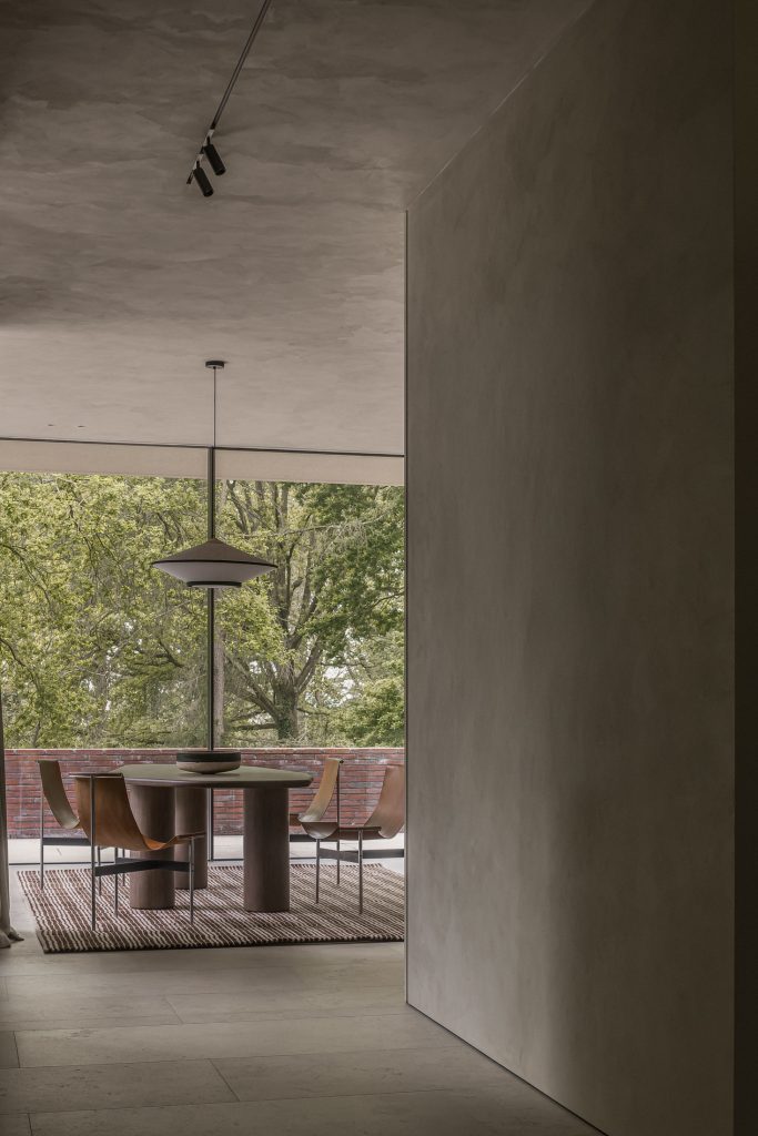 DO House by Simon De Burbure | prado